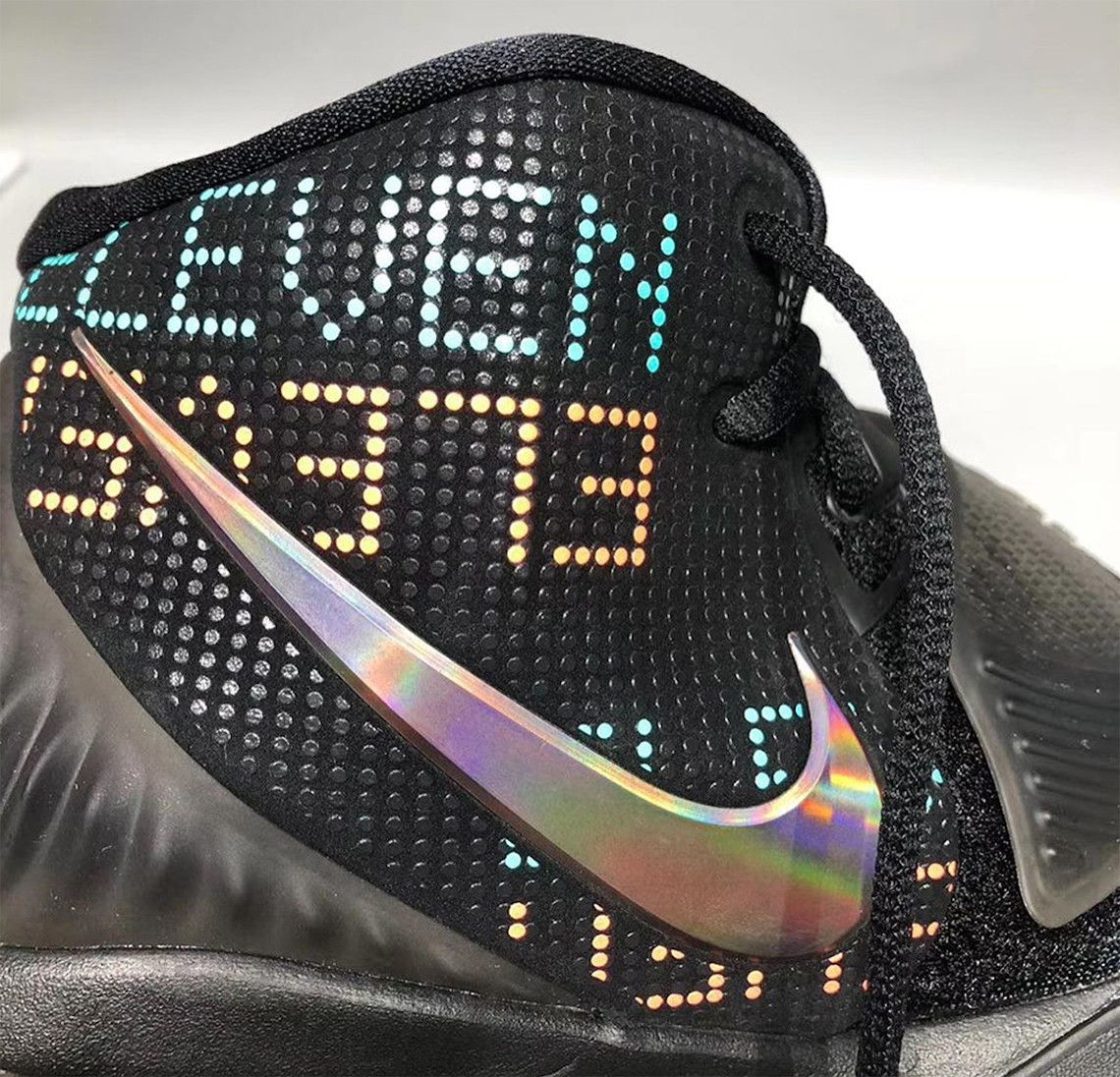Nike Kyrie(カイリー)6 “Eleven”が登場。LEDのようなデザインが特徴。 | バッシュ.com